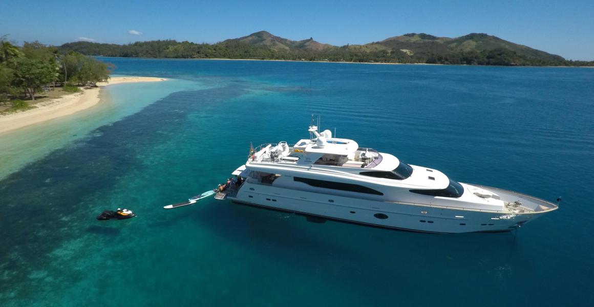 ENCORE Yacht Charter Details, Horizon | CHARTERWORLD Luxury Superyachts
